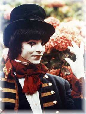 Robert Shields - Come see what I don't have to say...